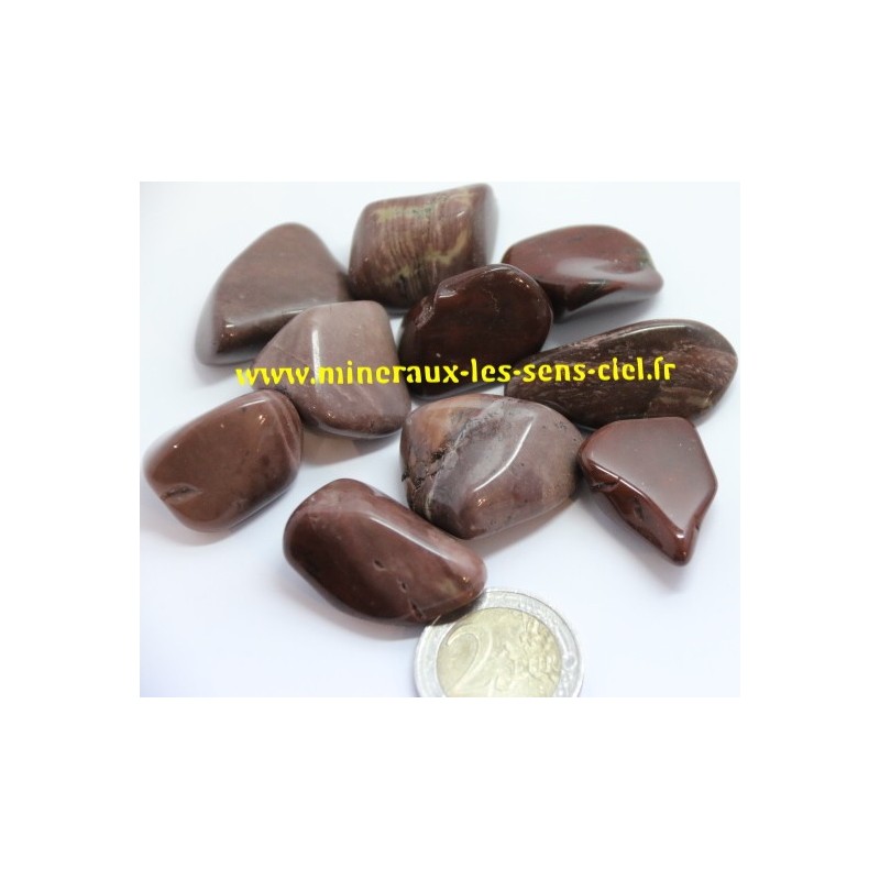 opale rouge pierre roulée